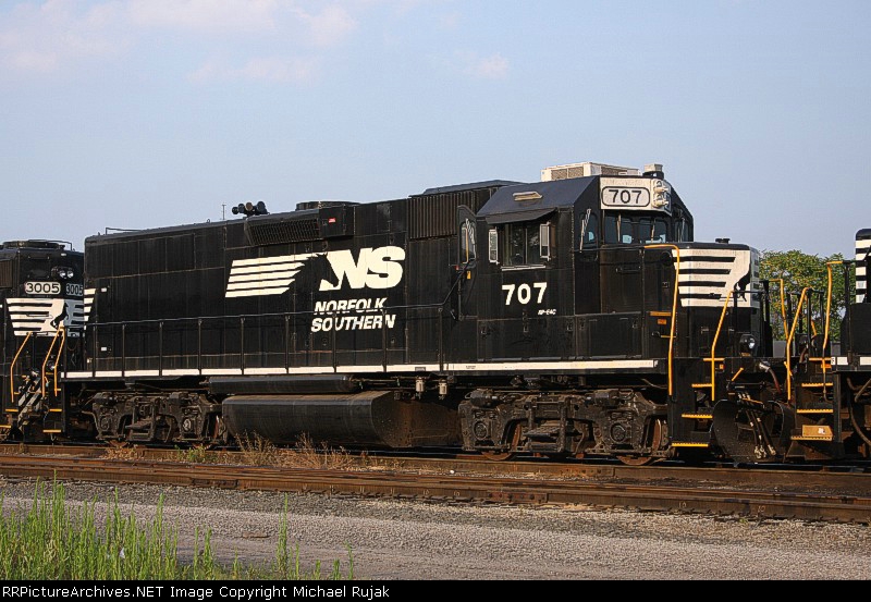 NS 707